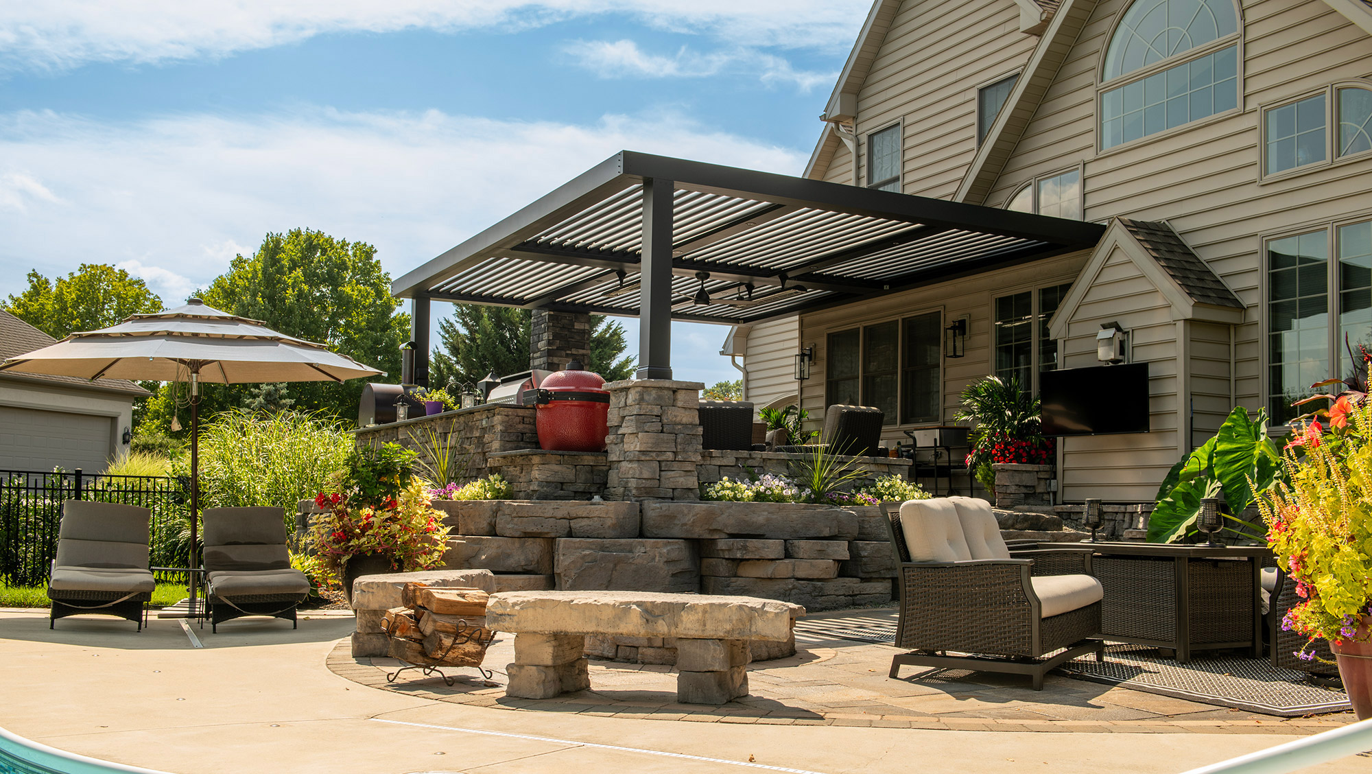 Pergola – Luxury Motorized Louvered Pergolas - Open Air Structures